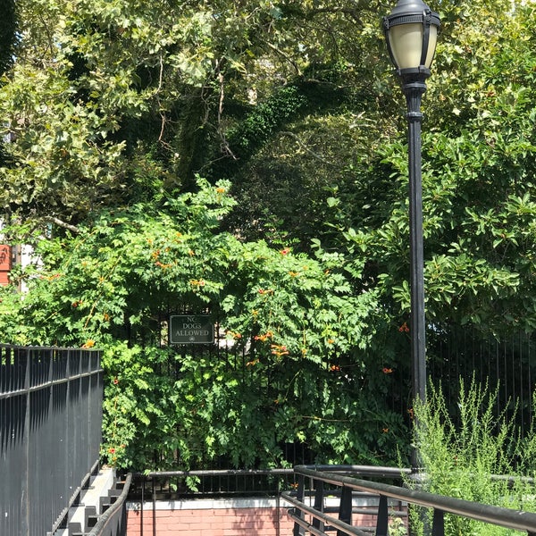 Sutton Place Park - Sutton Place - New York, NY