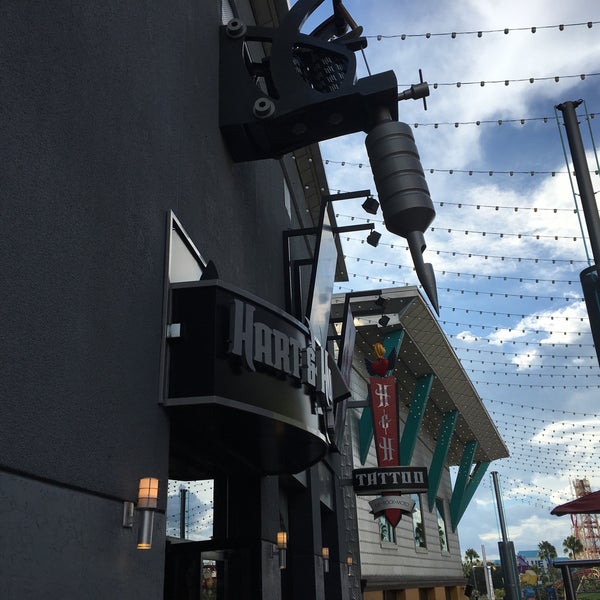 Hart & Huntington Tattoo Company - 12 tips