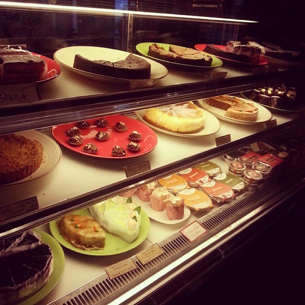 Cafe Moshe's - Malad - Oberoi Mall