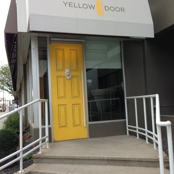 Yellow Door Bistro - French Restaurant in Calgary