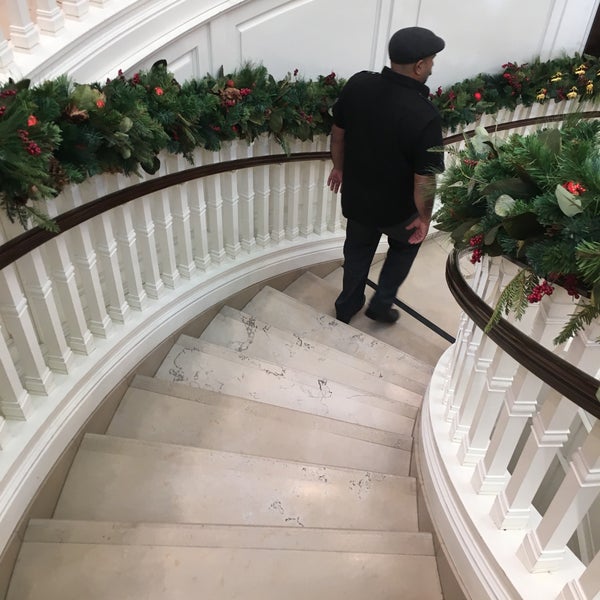 Brooks Brothers - West Los Angeles - 468 N Rodeo Dr