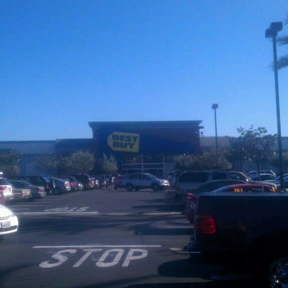 Downey Landing Shopping Center - 9530 Imperial Hwy #S