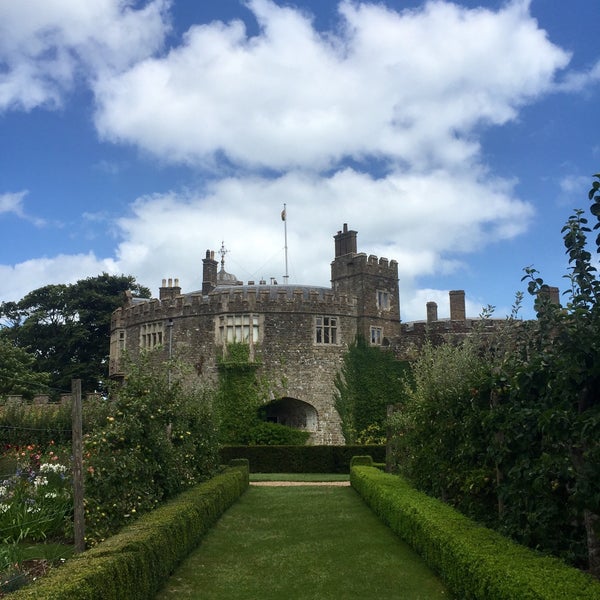 Walmer Castle & Gardens - Kingsdown Rd.