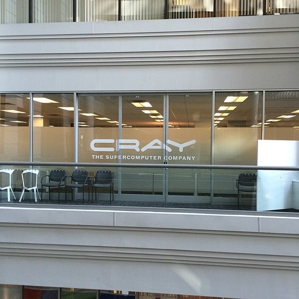 Cray Plaza - Building in Lowertown