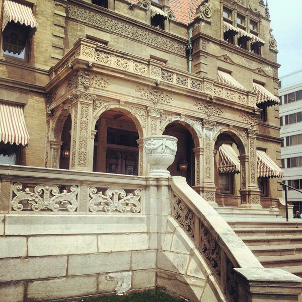 Pabst Mansion - History Museum in Avenues West