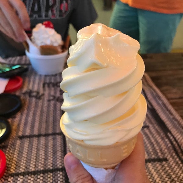 Surfin' Turtle Ice Cream Shop - 8 tips