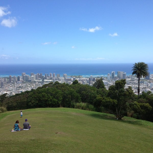 Tantalus Lookout - Scenic Lookout in Honolulu