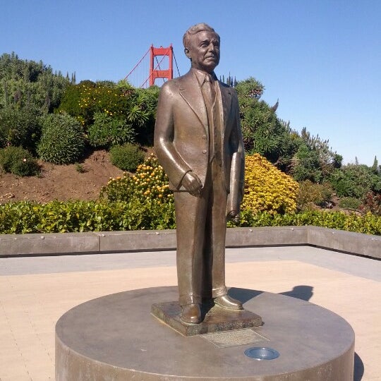 Joseph B Strauss Statue - Presidio National Park - 4 tips