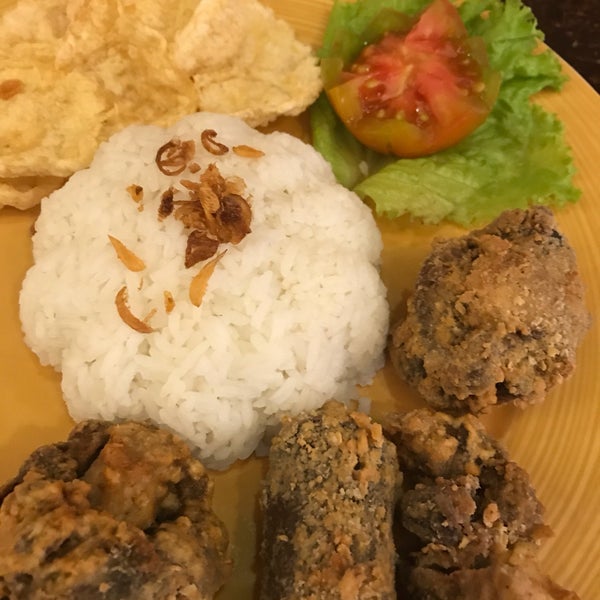 Nona Manis Coffee And Eatery - Indonesian Restaurant in Ketabang