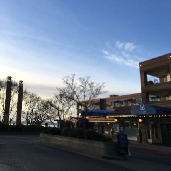 Carillon Point - 4100 Carillon Pt