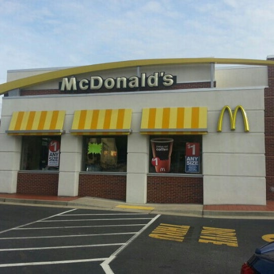 McDonald's - 924 NE Main St