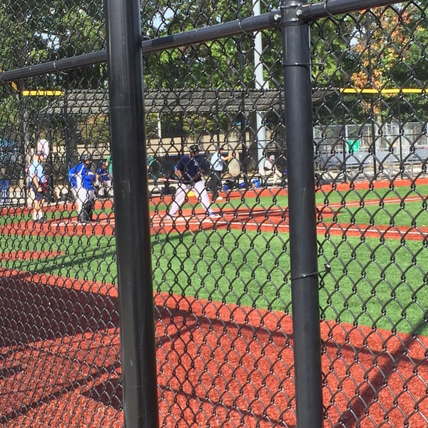 Flynn Memorial Park - Baseball Field in Commack