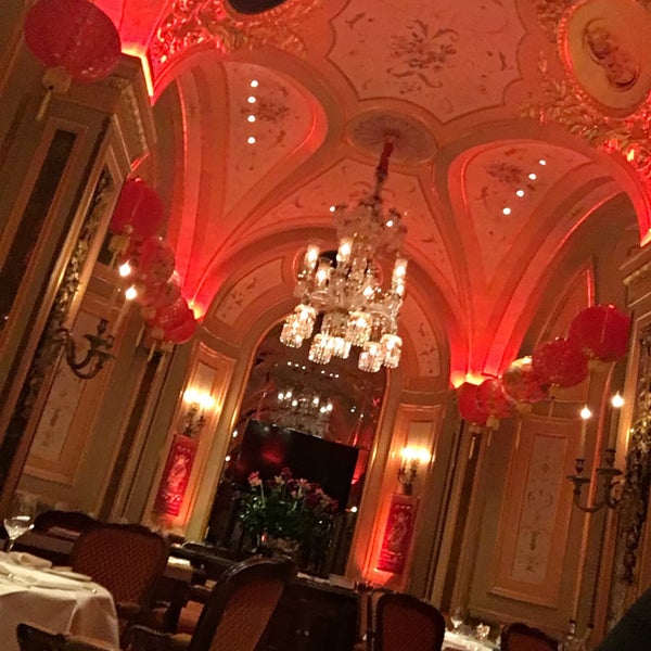 The Ritz Club - Mayfair - 5 tips