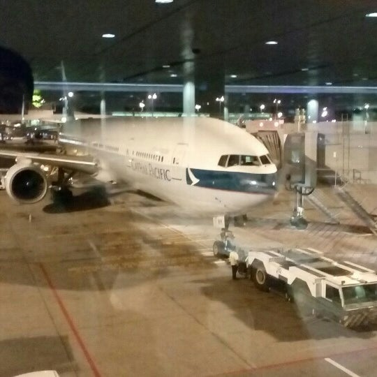 CX714 SIN-HKG / Cathay Pacific - Changi - 0 tips