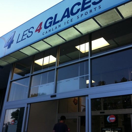 Canlan - Les 4 Glaces - Hockey Arena