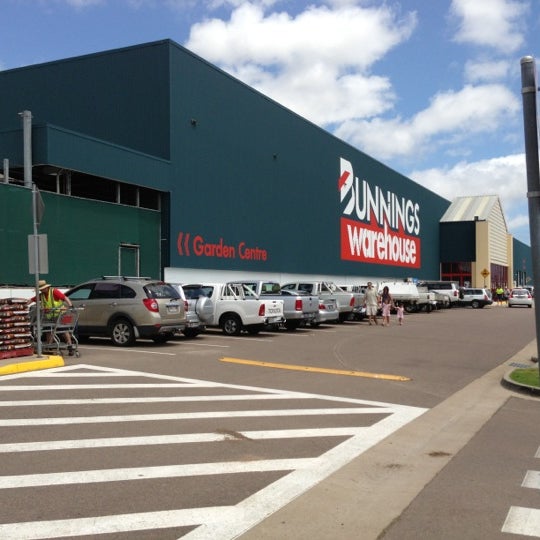 Bunnings Warehouse - Hardware Store