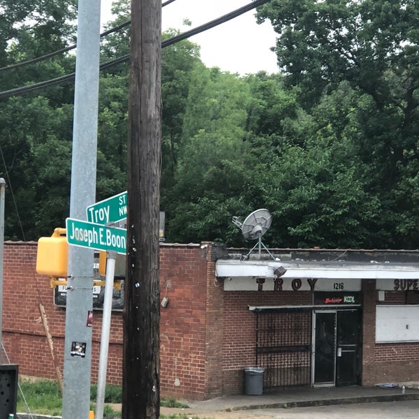 Bankhead Neighborhood - Grove Park - Atlanta, GA