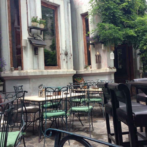 Shift Pub & Garden - Pub in București