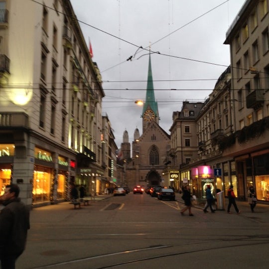 Paradeplatz - Plaza in Zürich