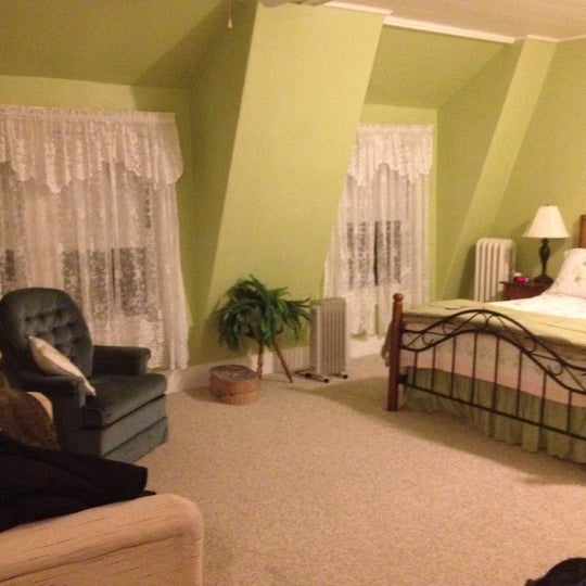 Fullerton Inn - Chester, VT