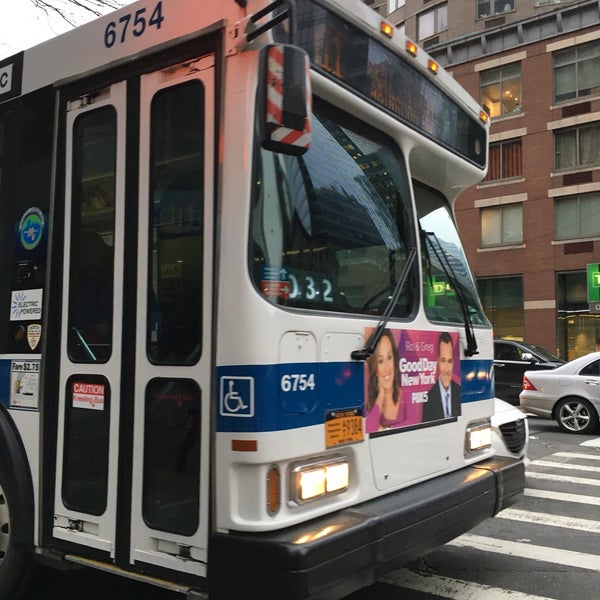MTA Bus - 9 Av & W 42 St (M11/M34-SBS/M42) - Hell's Kitchen - New York, NY