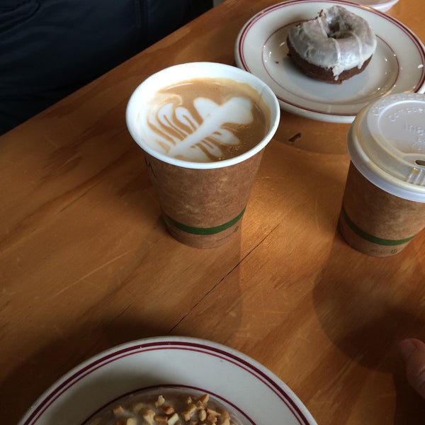 Mighty-O Donuts - Ballard - Seattle, WA