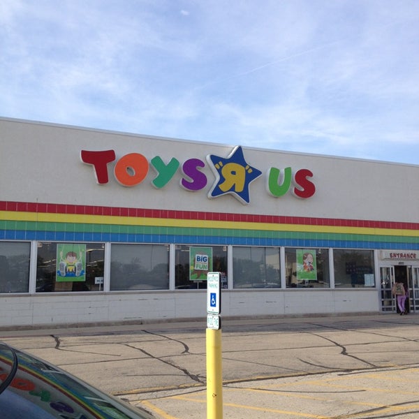 Toys"R"Us (Now Closed) - Toy / Game Store in Fox Valley