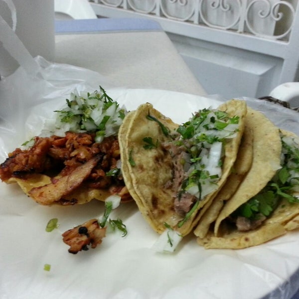 Tacos los Gueros Brisas - Mexican Restaurant