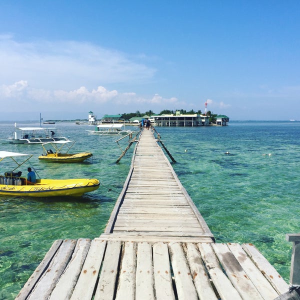 Nalusuan Island - Beach