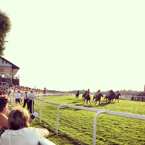 Royal Windsor Racecourse - 8 tips