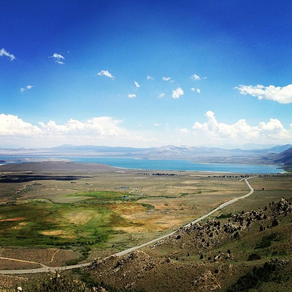 Mono Lake Viewpoint - Scenic Lookout