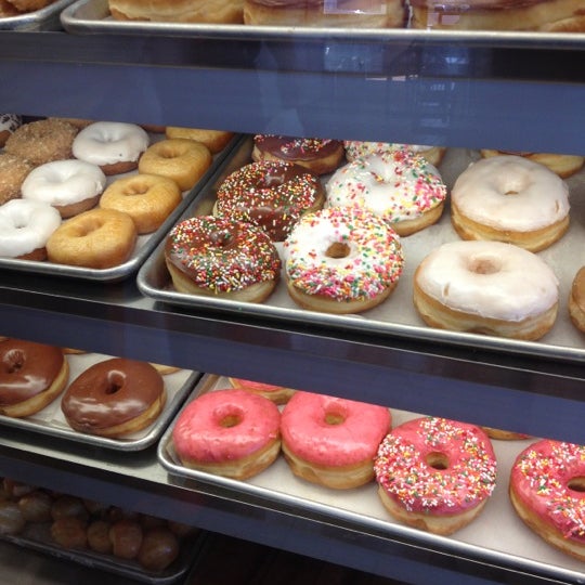 Bosa Donuts - Donut Shop