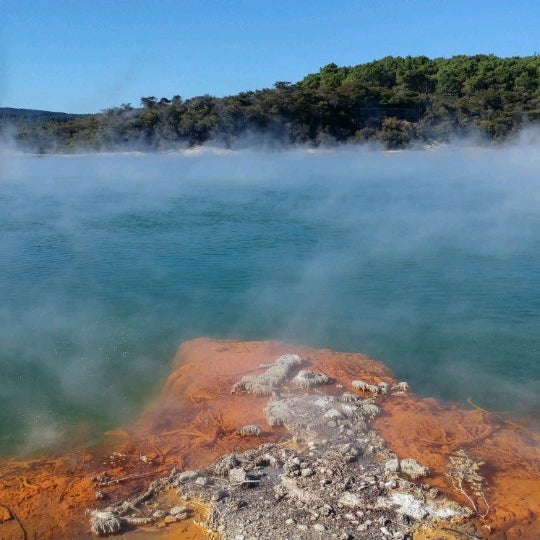 Champagne Pool - Scenic Lookout