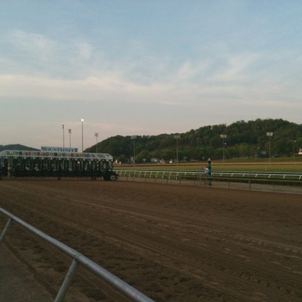 Mountaineer Racetrack - Clubhouse - Racetrack in New Cumberland