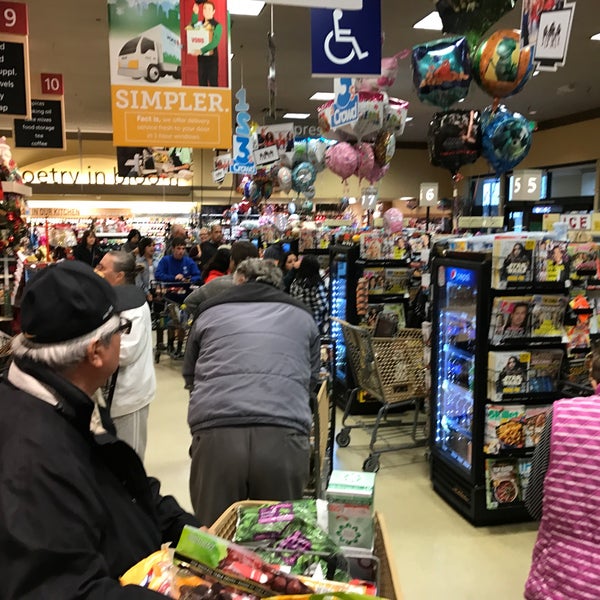 VONS - Grocery Store