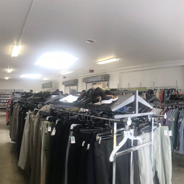 Goodwill - Thrift / Vintage Store in Lower Pacific Heights