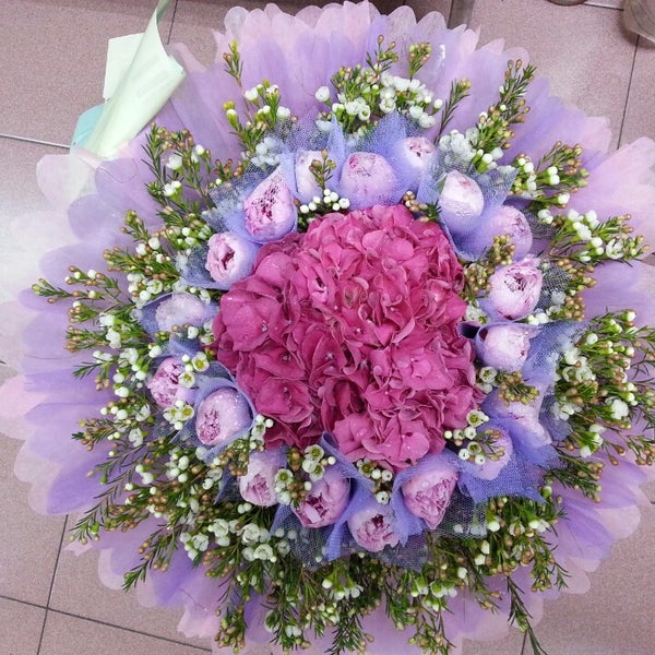 Weng Hoa Flower Boutique Sdn. Bhd. - Chinatown - Kuala Lumpur, Federal ...