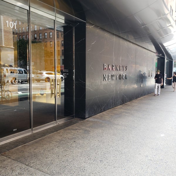 Barneys New York - Chelsea - 12 tips from 1908 visitors