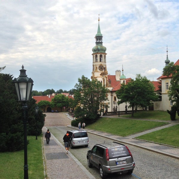 Loretánské náměstí - Plaza in Hradčany
