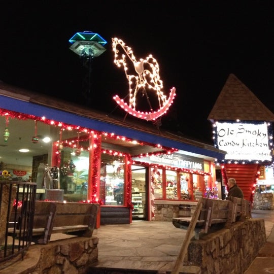 Ole Smoky Candy Kitchen - 632 Parkway