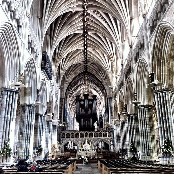 Exeter Cathedral - Church in Exeter