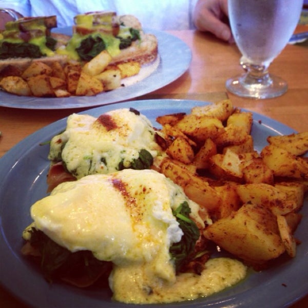 Lone Wolf - Breakfast Spot in Amherst