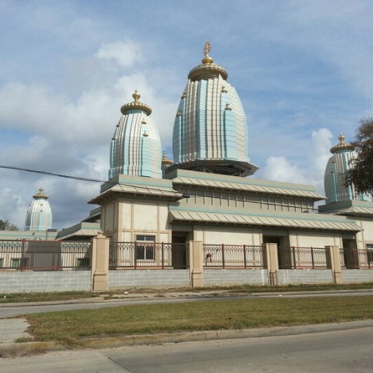 ISKCON Houston - Temple in Oak Forest - Garden Oaks