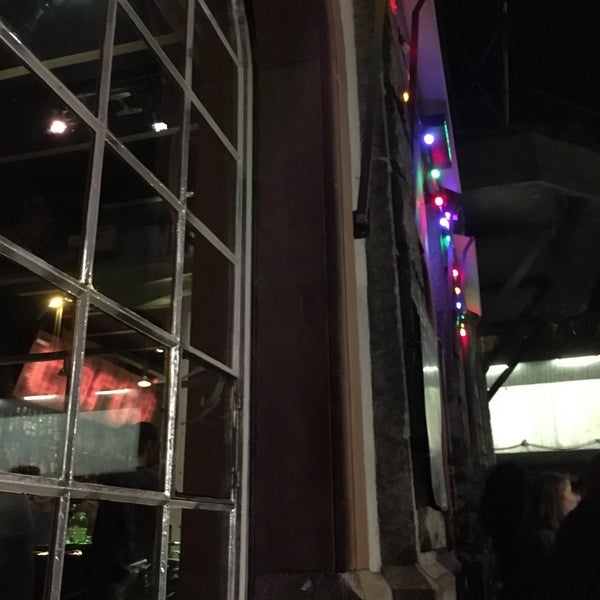 Cargo Bar - Pub in Vorstädte