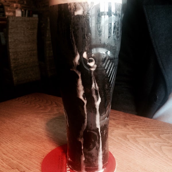 Old Chain Pier - Pub in Trinity