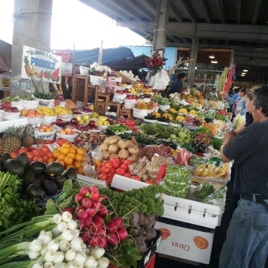 Canino Produce Co. - Farmers Market in Greater Heights