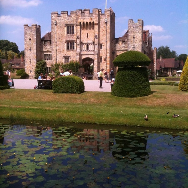 Hever Castle - Castle in Edenbridge