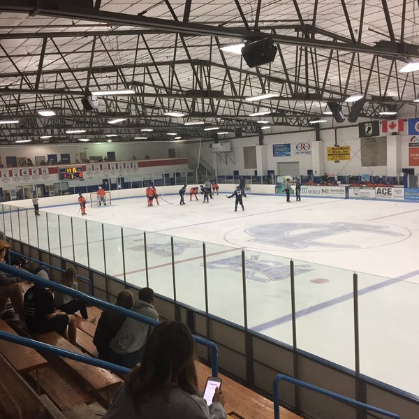 Isanti Ice Arena - 1 tip from 45 visitors