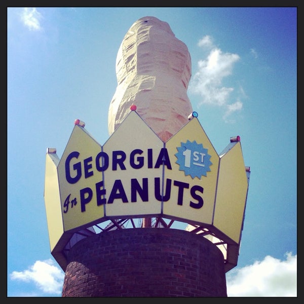 World's Largest Peanut - Ashburn, GA