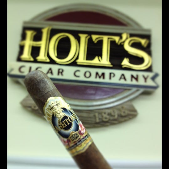 Holt's Cigar Company - Northeast Philadelphia - 7 tips from 245 visitors